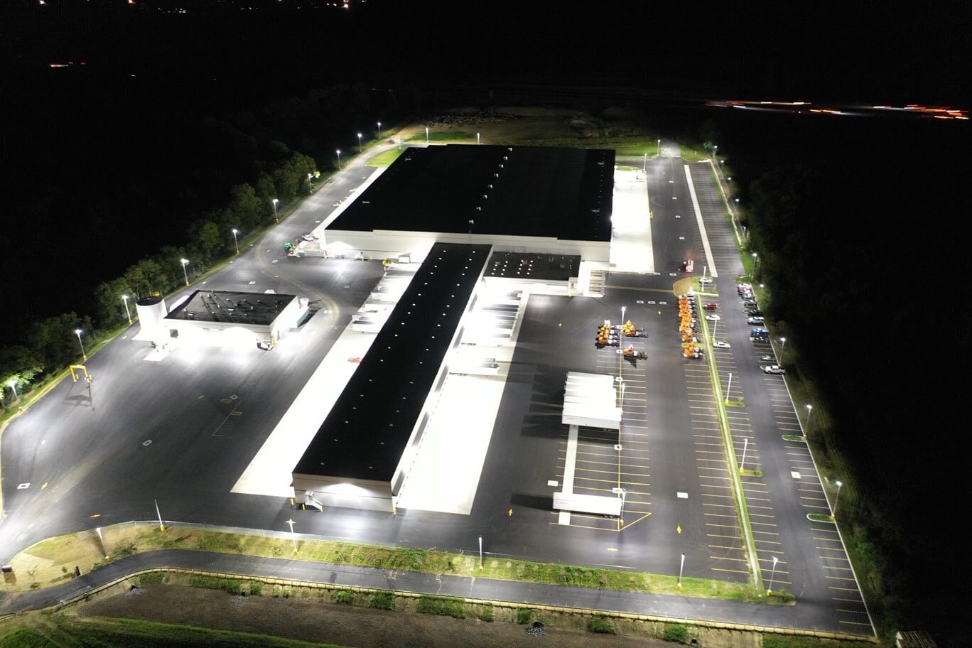 Single-ply EPDM Roofing Installation – Distribution Center - Houck